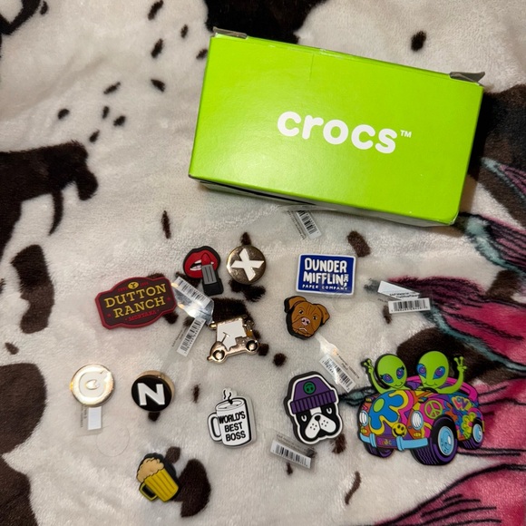 CROCS | Accessories | Crocs Jibbitz Charms Set With Green Box | Poshmark